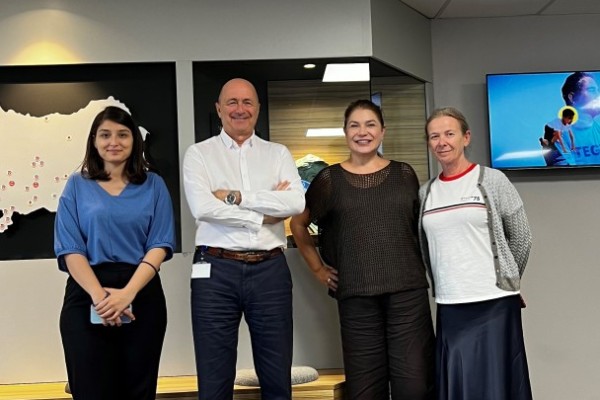 Mütevellimiz TPF Yürütme Kurulu Üyesi Didem Altop Genel Merkezimizi ...